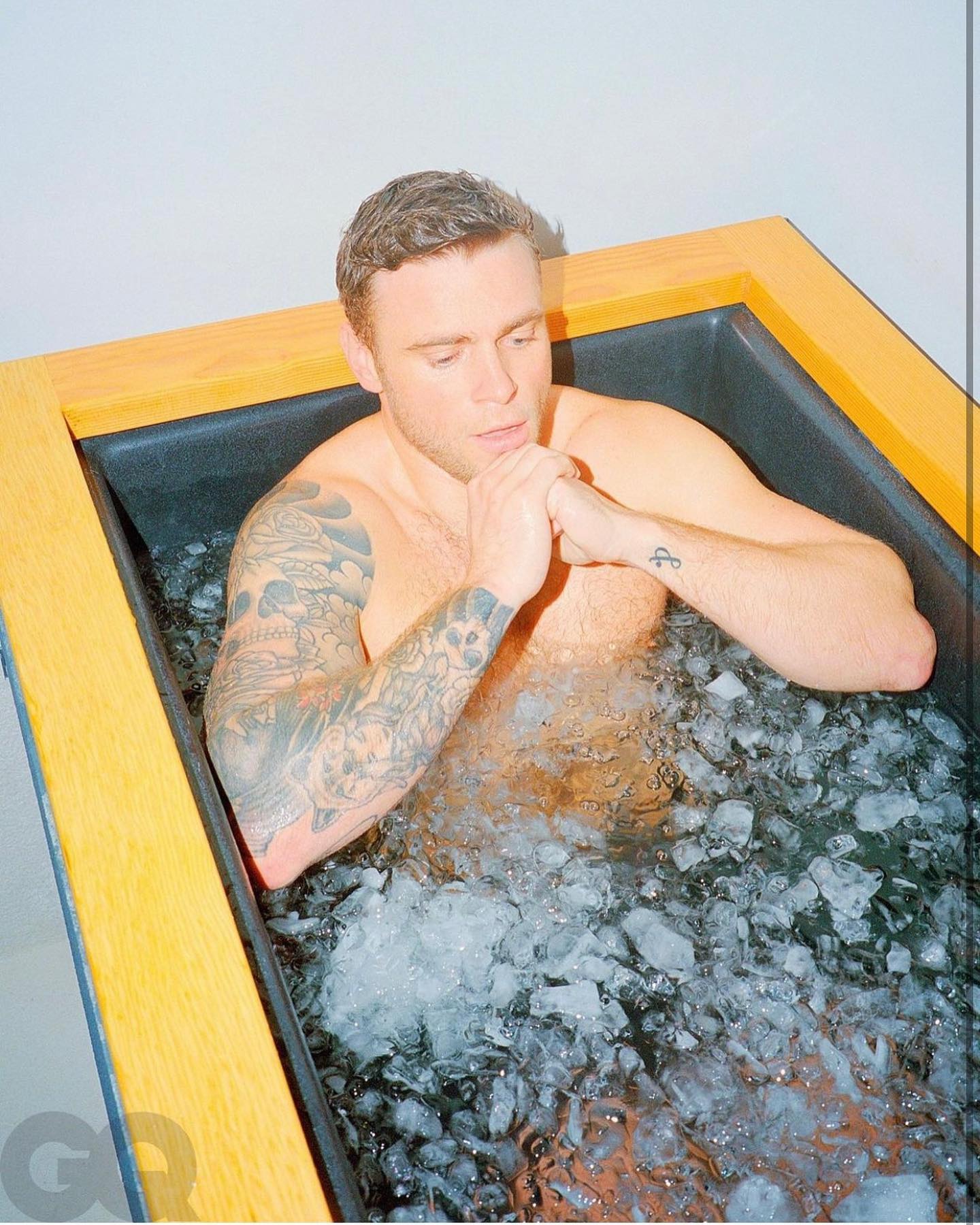 Hot vs. Cold Therapy for Sore Muscles – Why Renu Therapy Works Year-Round